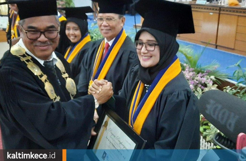 Profesor Termuda Unmul Berusia 39 Tahun, Si Penemu Jamu Kuat untuk Ikan ...