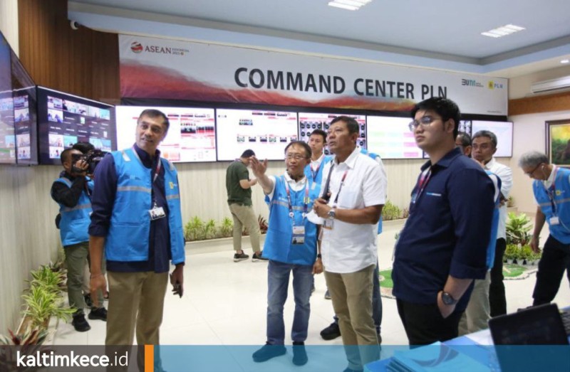 Susyanto Tinjau Command Center PLN - Kaltim Kece